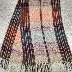 Modena | Accessories | Modena Nubby Plaid Fringe Scarfwrap | Poshmark